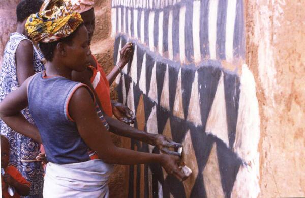 Kasena houses | The Kasena with their colours and sounds