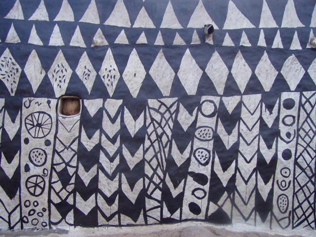 Kasena houses | The Kasena with their colours and sounds