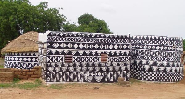 Kasena houses | The Kasena with their colours and sounds