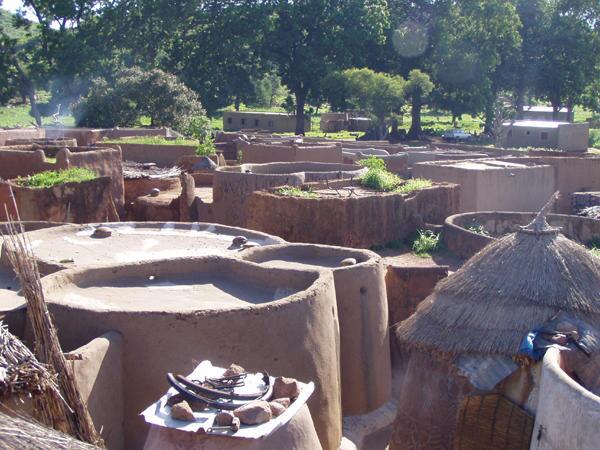 Kasena houses | The Kasena with their colours and sounds