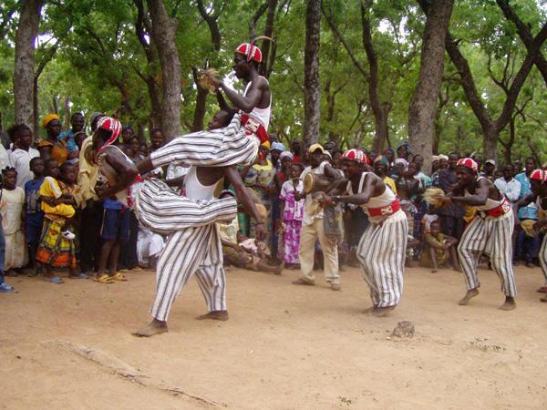 Music and dance | The Kasena with their colours and sounds